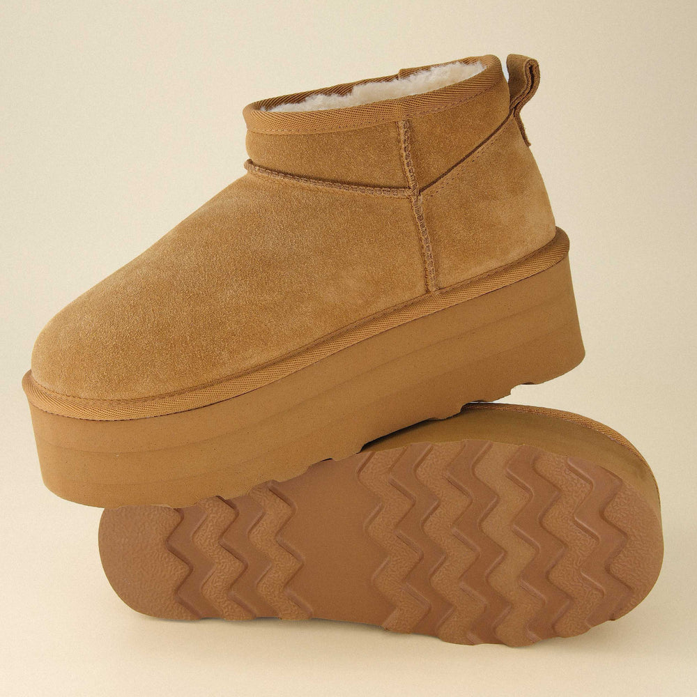 Cushionaire Women's Hippy Cozy Platform Ankle Boot